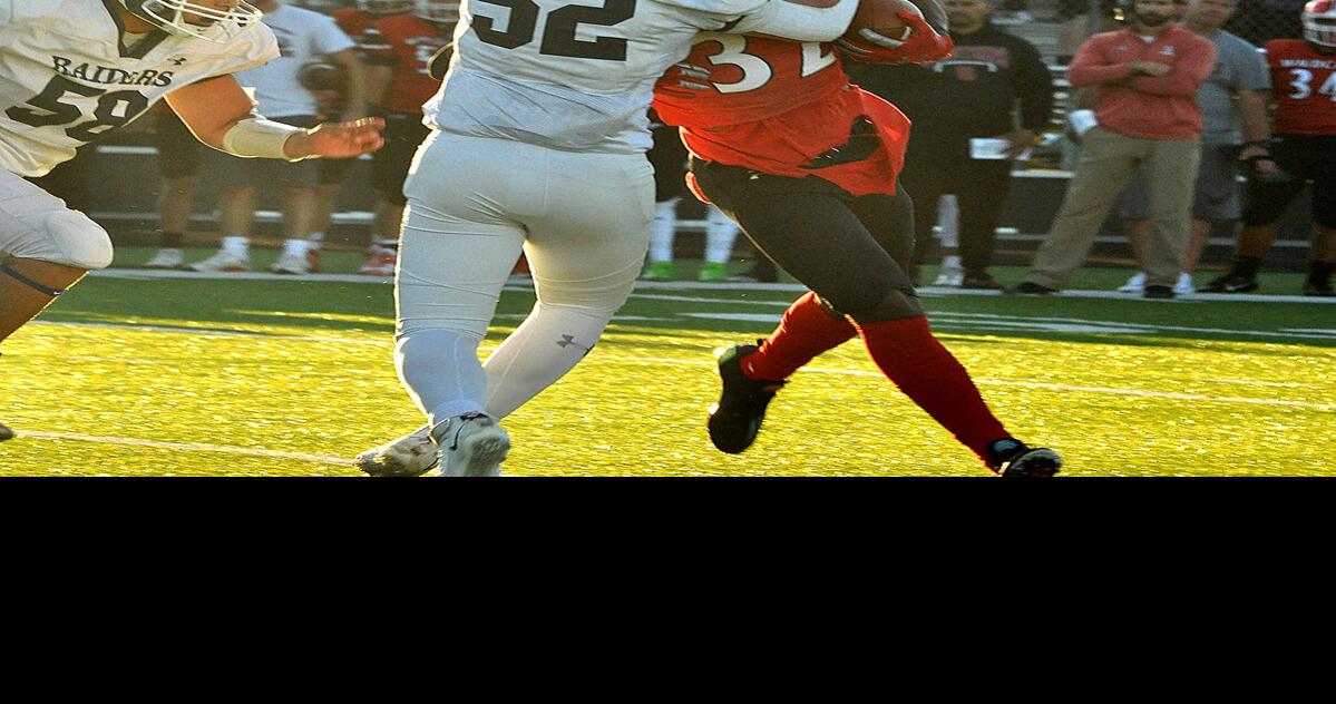 Gavin Hannah tackle vs. Struthers | Sports | thecourierexpress.com