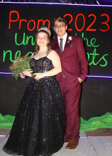 Union Prom Royalty Crowned | Noheadline | thecourierexpress.com