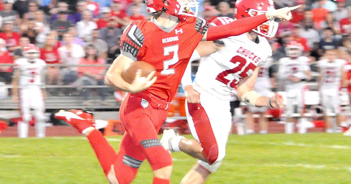 Bulldogs outgun Chucks, 50-27 | Sports | thecourierexpress.com