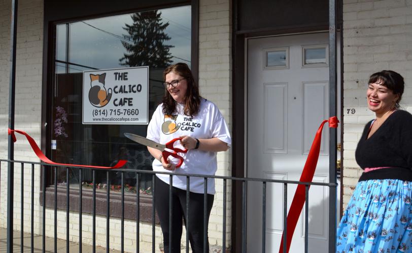 Calico Cafe ribbon cutting | News | thecourierexpress.com