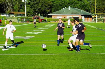 Rovers rough up Raiders, 5-1 | Sports | thecourierexpress.com