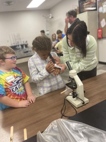 2nd Grade Visits the Science Lab at DCS | Lifestyle | thecourierexpress.com