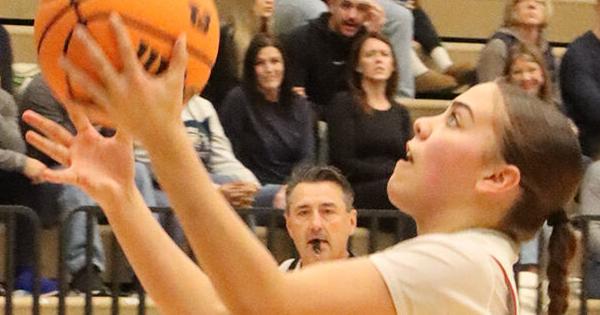 Big finish: Lady Bulldogs bounce Berries, 50-48 | Sports ...