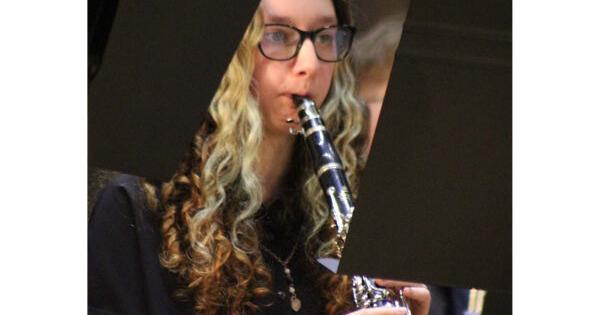 Freshman Sydney Aly plays at Patriot Band performance Sunday | Feature ...