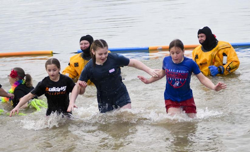 Peggy’s Plunge raised more than $10,000 for United Way | News | thecr.com