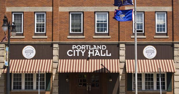 Portland City Council discusses policy for holidays | News | thecr.com