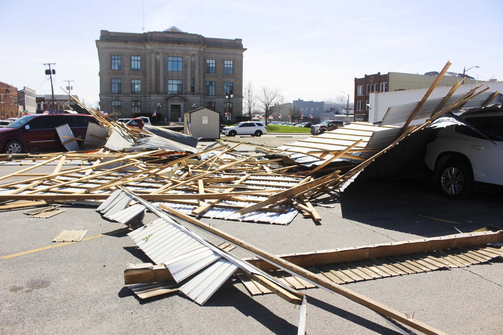 High winds caused widespread damage across Jay County | News | thecr.com