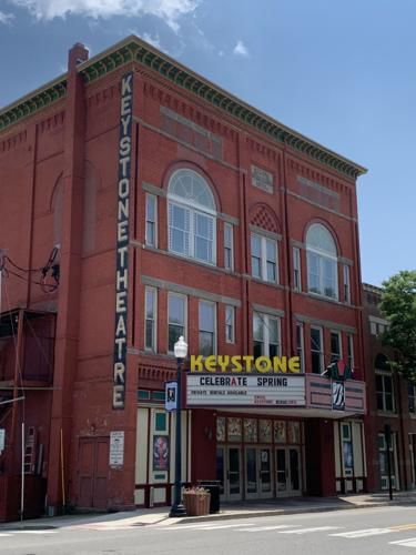 Keystone Theatre gains new projector | Arts & Living | thedailyreview.com