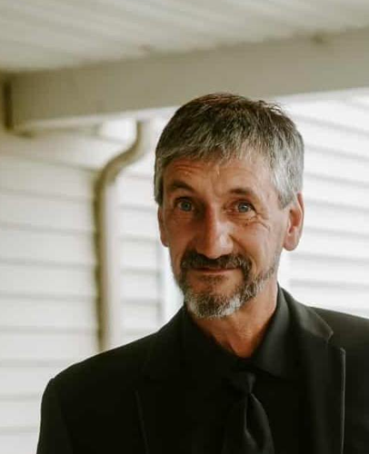 Adam Lee Uhouse | Obituaries | thedailyreview.com