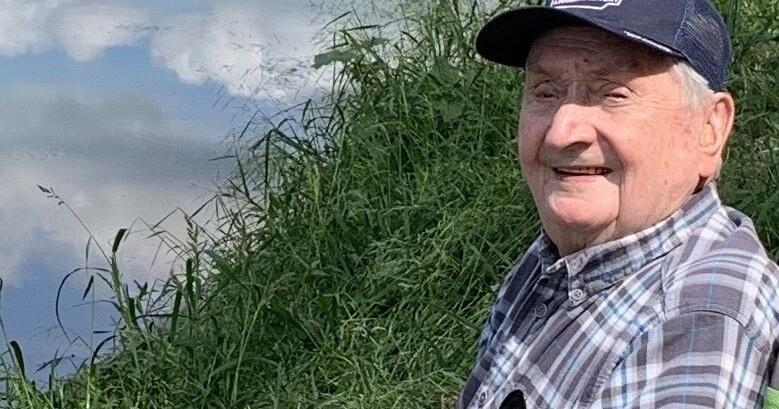 Robert (Bob) White, 102 | Obituaries | thedailyreview.com
