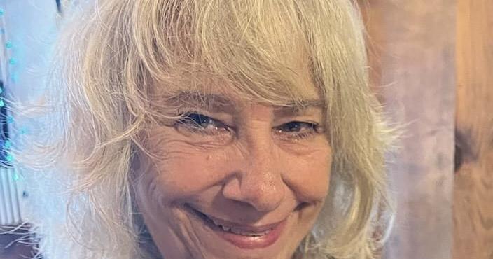 Kathy Carl, 68 | Obituaries | thedailyreview.com