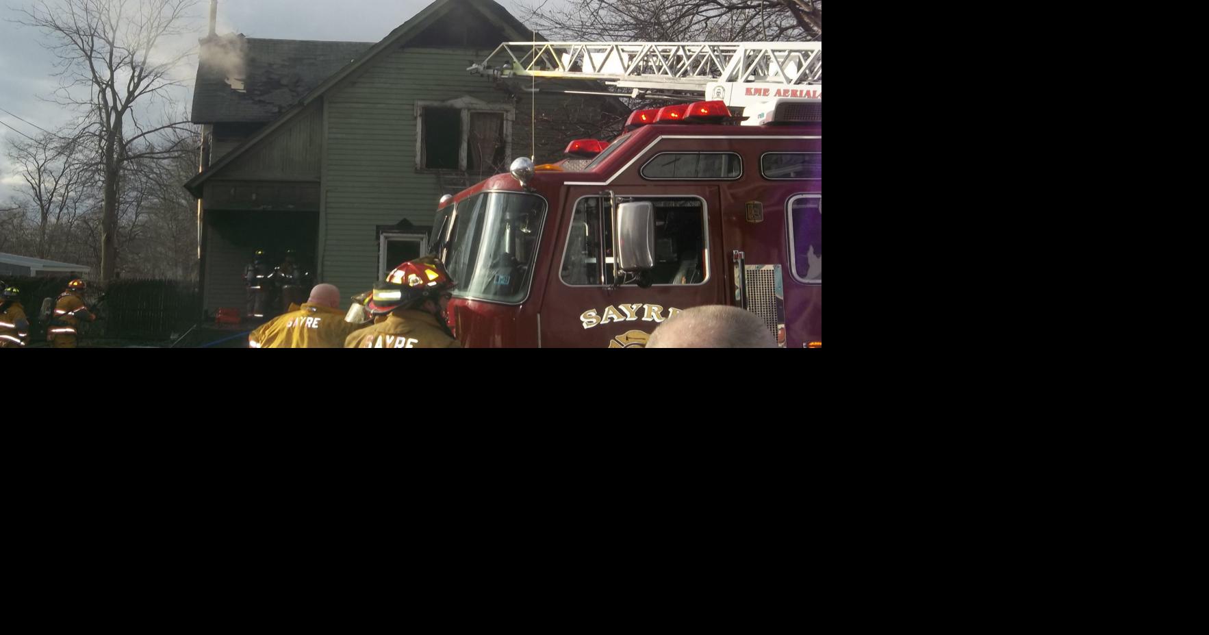 Fire destroys Waverly home | Local/Regional | thedailyreview.com