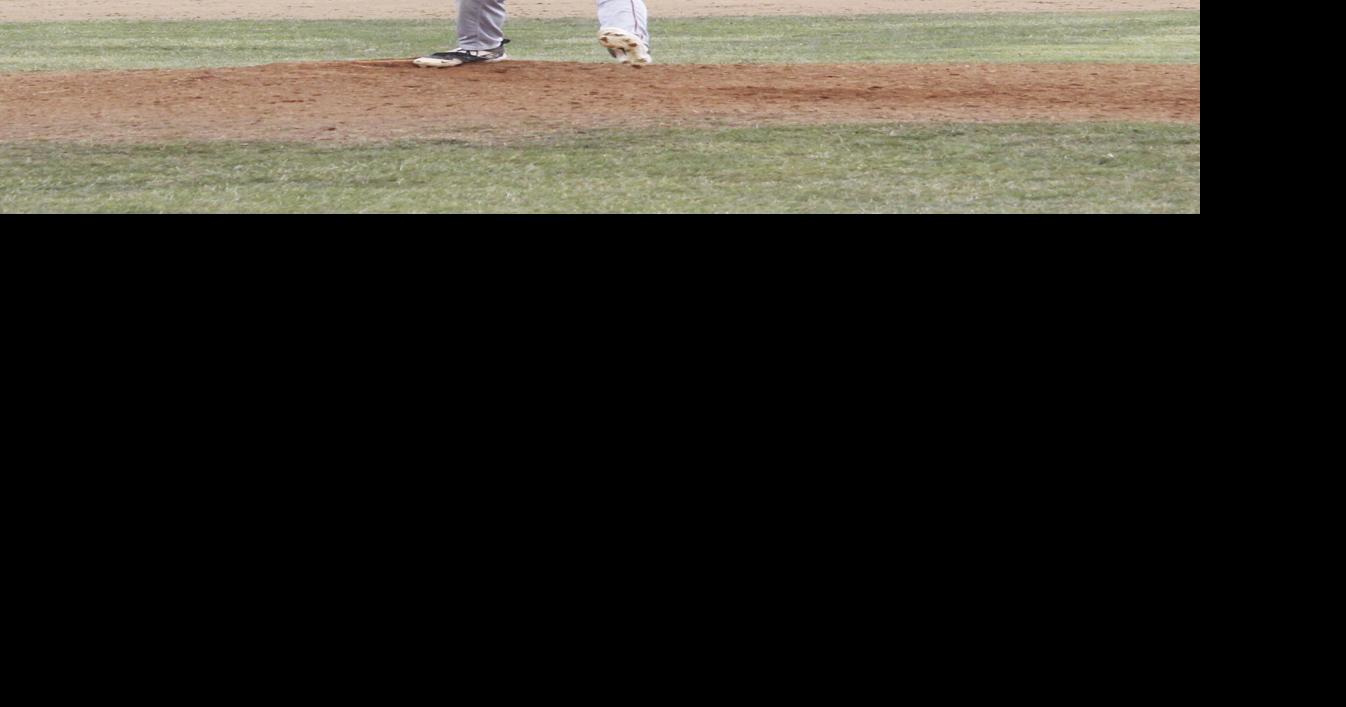 Sayre baseball cruises past Canton | Sports | thedailyreview.com