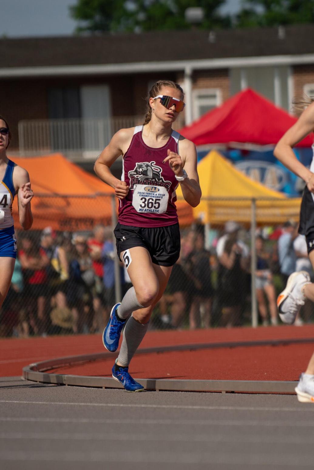 Page B1 | Digital Edition | thedailyreview.com