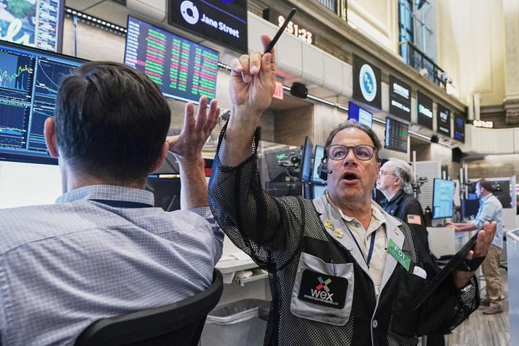 Sharp drops in Big Tech companies pull indexes mostly lower on Wall ...