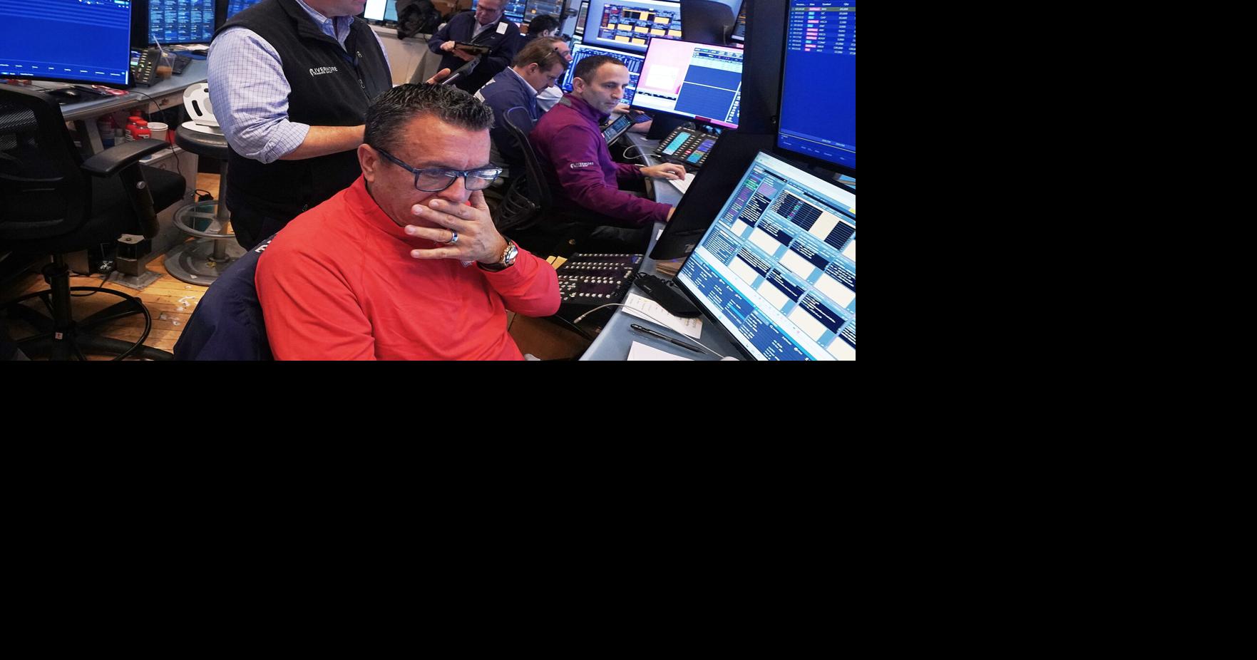 Wall Street edges back from its records as JPMorgan Chase and Delta ...