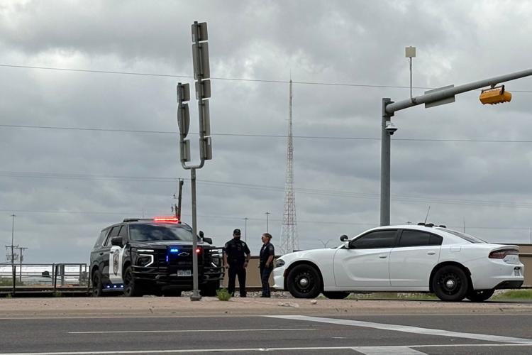 Shooter kills 1 and injures 10 in Texas days after firing at a police ...