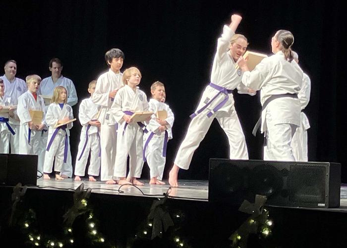 Revelers, families gather to celebrate the new year in Oneonta | Local ...