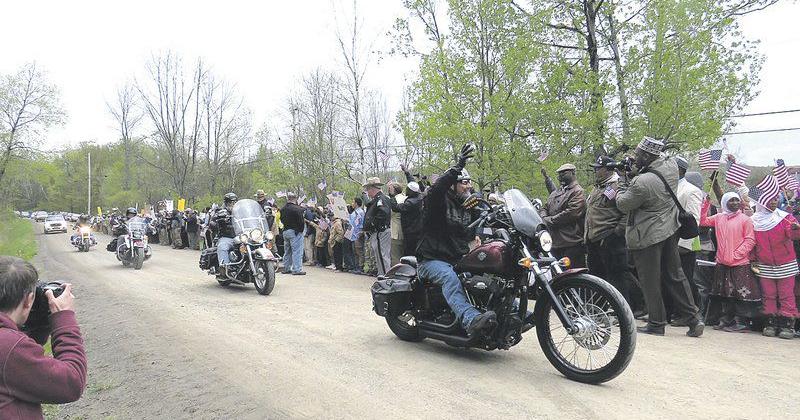 Hundreds gather to support Islamberg | Local News | thedailystar.com