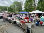 Bargains abound at annual giveaway | Local News | thedailystar.com