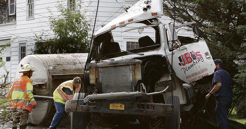 Truck crashes, spills sewage near Meredith | Local News | thedailystar.com
