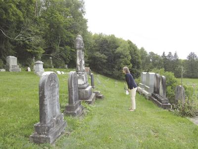 Volunteers help record gravestones in Roxbury | News | thedailystar.com