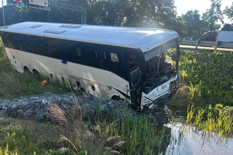Bus driver in fatal Virginia crash had previous speeding charges ...