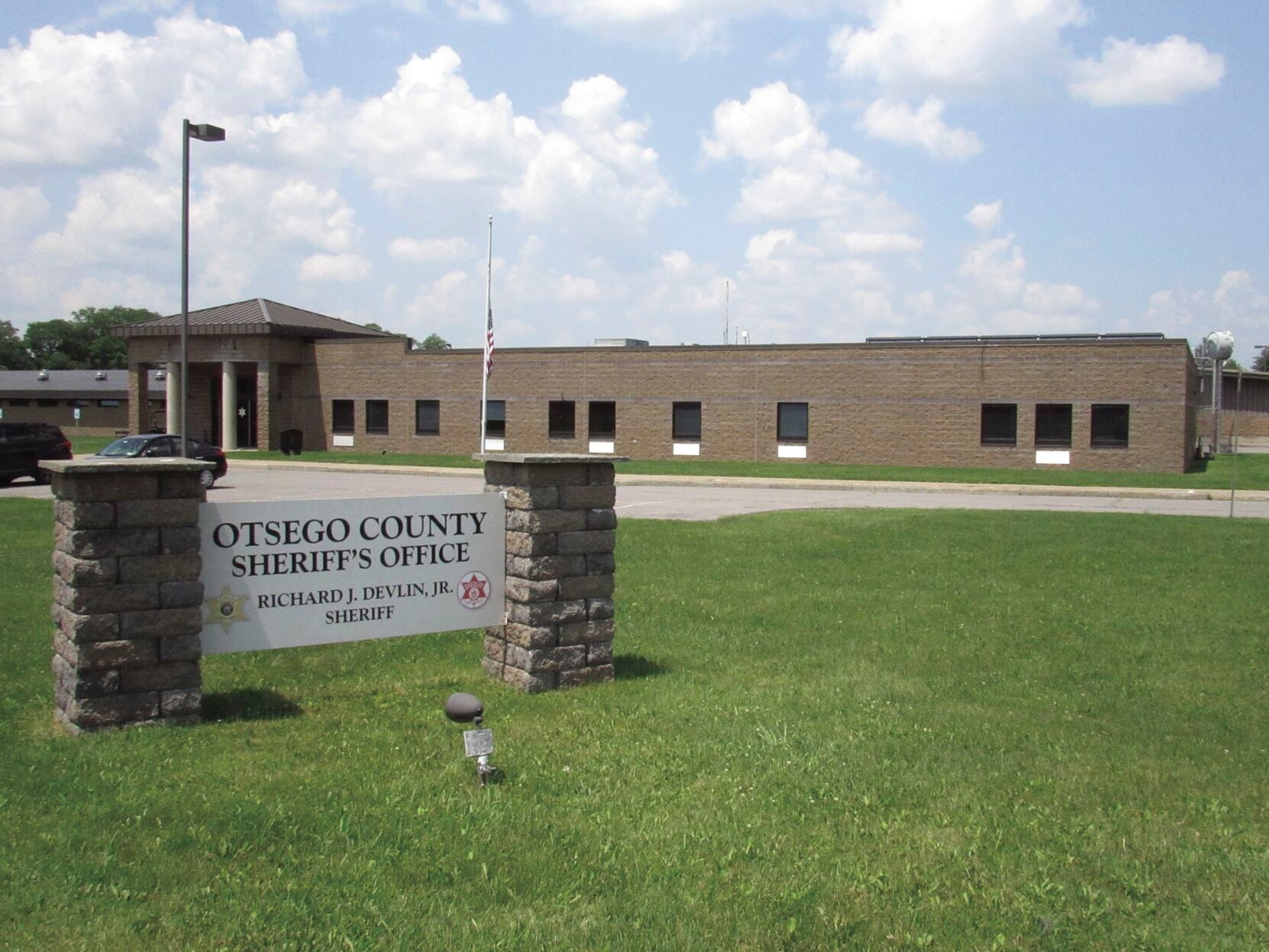 County jail administrator fired after on-duty drug arrest | Local News ...