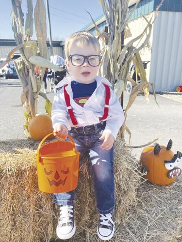 Lifestyle: Trunk-or-treating becomes a popular door-to-door Halloween ...