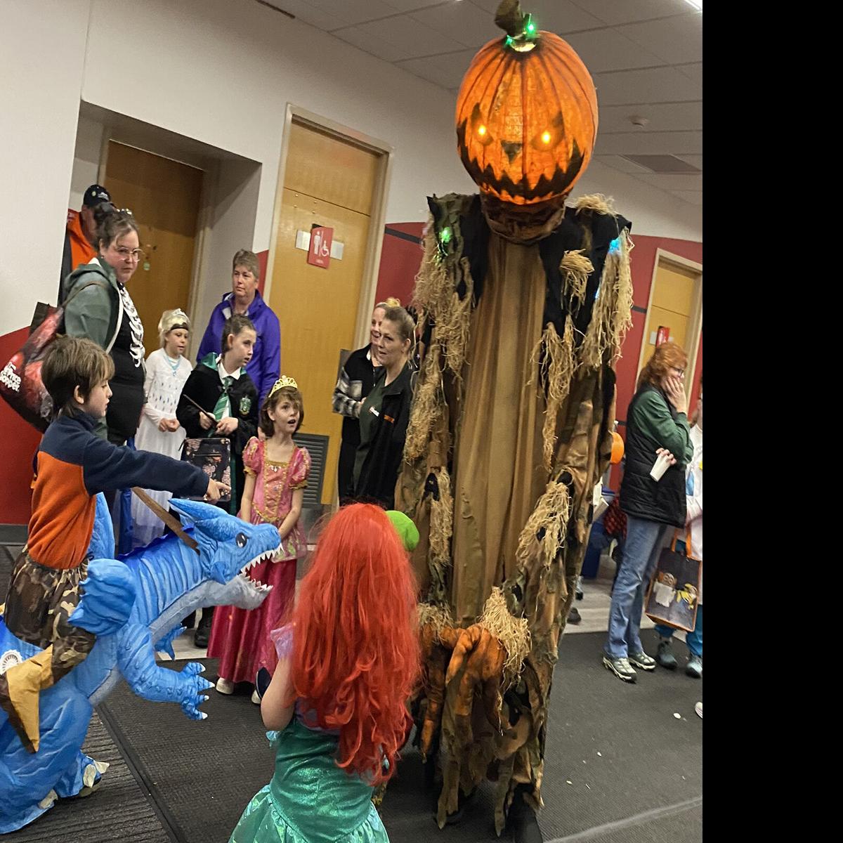 Tight security for former top judge raises eyebrows | | thedailystar.com