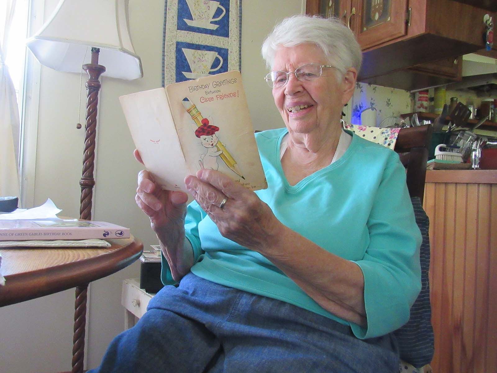 On the Bright Side: Hamden woman and years-long friend exchange same ...