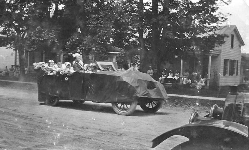 A century of celebration: Springfield plans 100th anniversary Fourth of ...