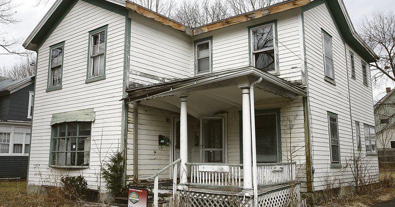 City panel to approve razing of decrepit Cherry Street home | Local ...