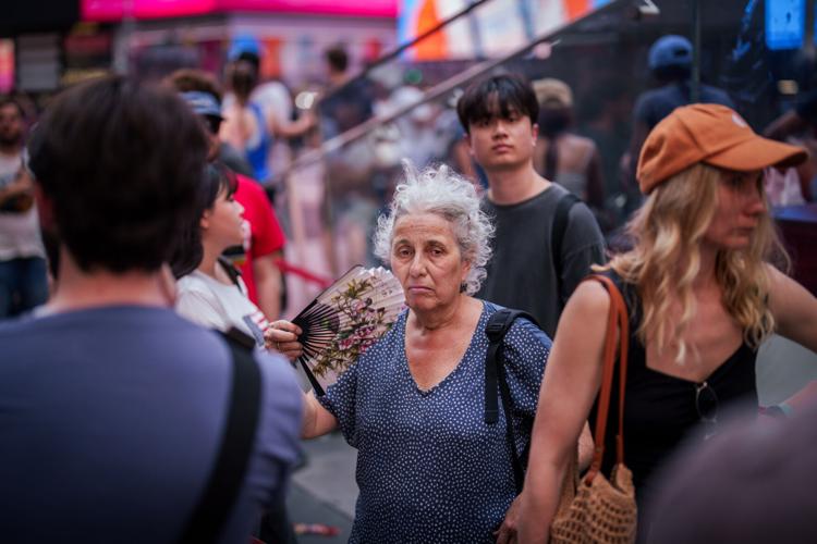 Eastern US sweats through another hot day before rain, cold move in ...
