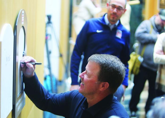 Kent gets choked up on baseball history during HOF tour | Sports ...