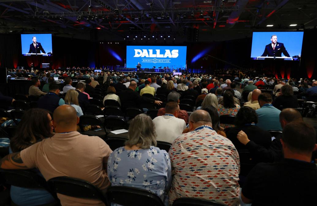Southern Baptist Convention continues membership slide but grows in ...