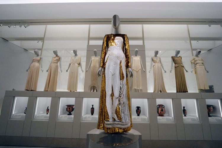 New Met Gala fashion exhibit seeks to ‘reclaim’ body types that art ...