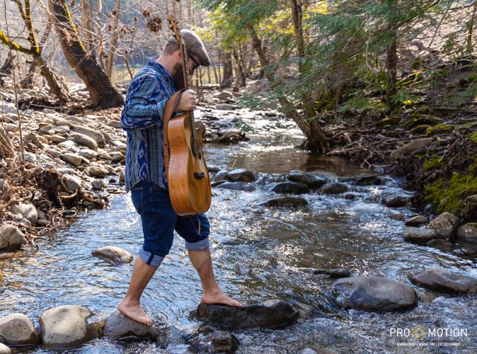 Maryville’s Mike Snodgrass finds satisfaction in song | Entertainment ...