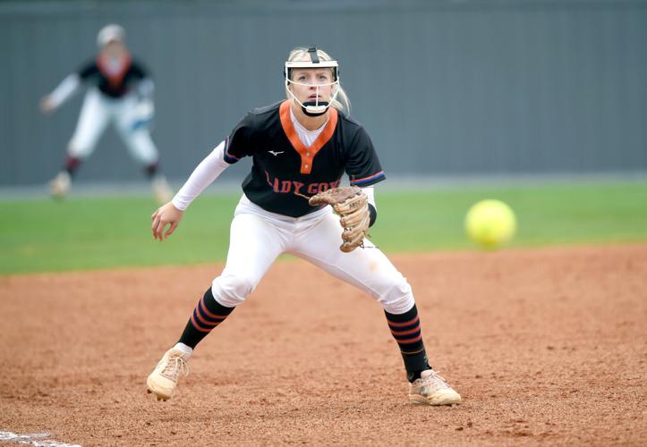 Gabby Burkhart, Alcoa softball bests Katee Owens, Lady Govs in pitcher ...