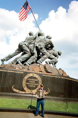 Veteran Kenneth R. Johnson at the Marine Corps War Memorial in ...