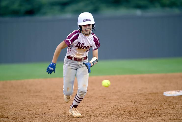 Gabby Burkhart, Alcoa softball bests Katee Owens, Lady Govs in pitcher ...