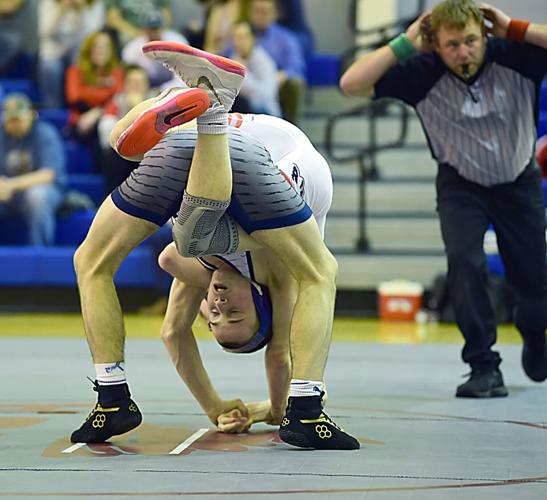 Samuel Everett wrestling falls in state sectional to Signal Mountain ...
