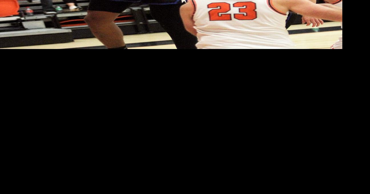 Eagleton basketball wins season-opener at Greenback | Sports ...