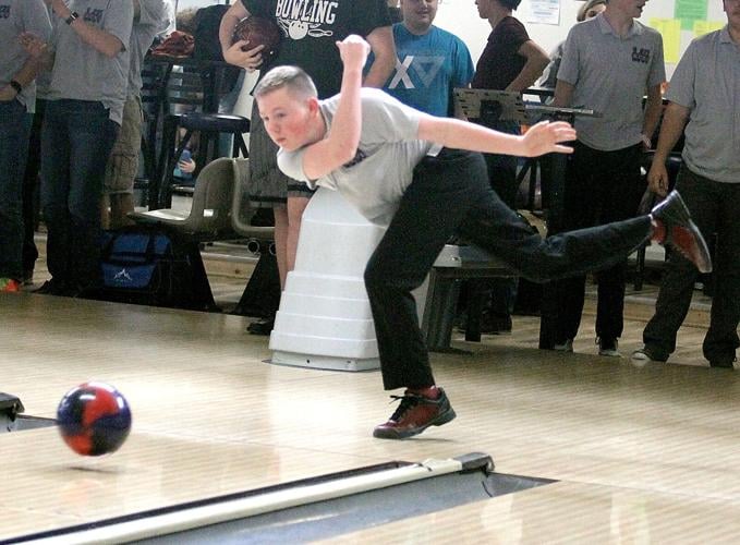 Samuel Everett boys down L&N STEM in bowling district tournament ...