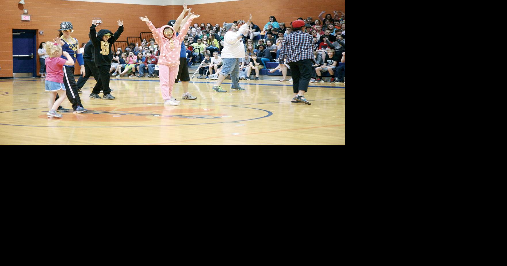 Union Grove Middle School holds lip sync battle | News | thedailytimes.com
