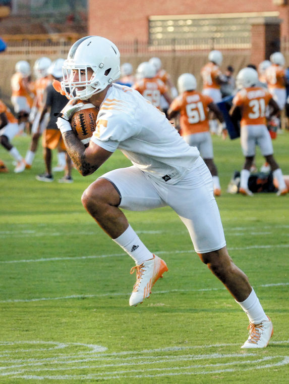 Vol Freshman Jalen Hurd Trying To Meet High Expectations Sports