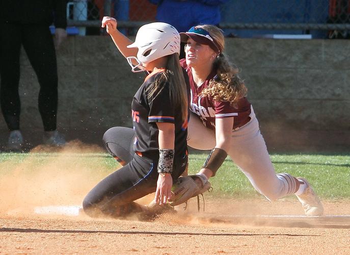 Alcoa softball turns it on late to beat William Blount | Sports ...