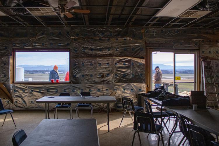 Rebuilding after a storm: Veterans of Foreign Wars Post 5154 members ...