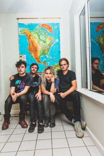 Bully frontwoman channels '90s indie rock for band's fresh sounds ...