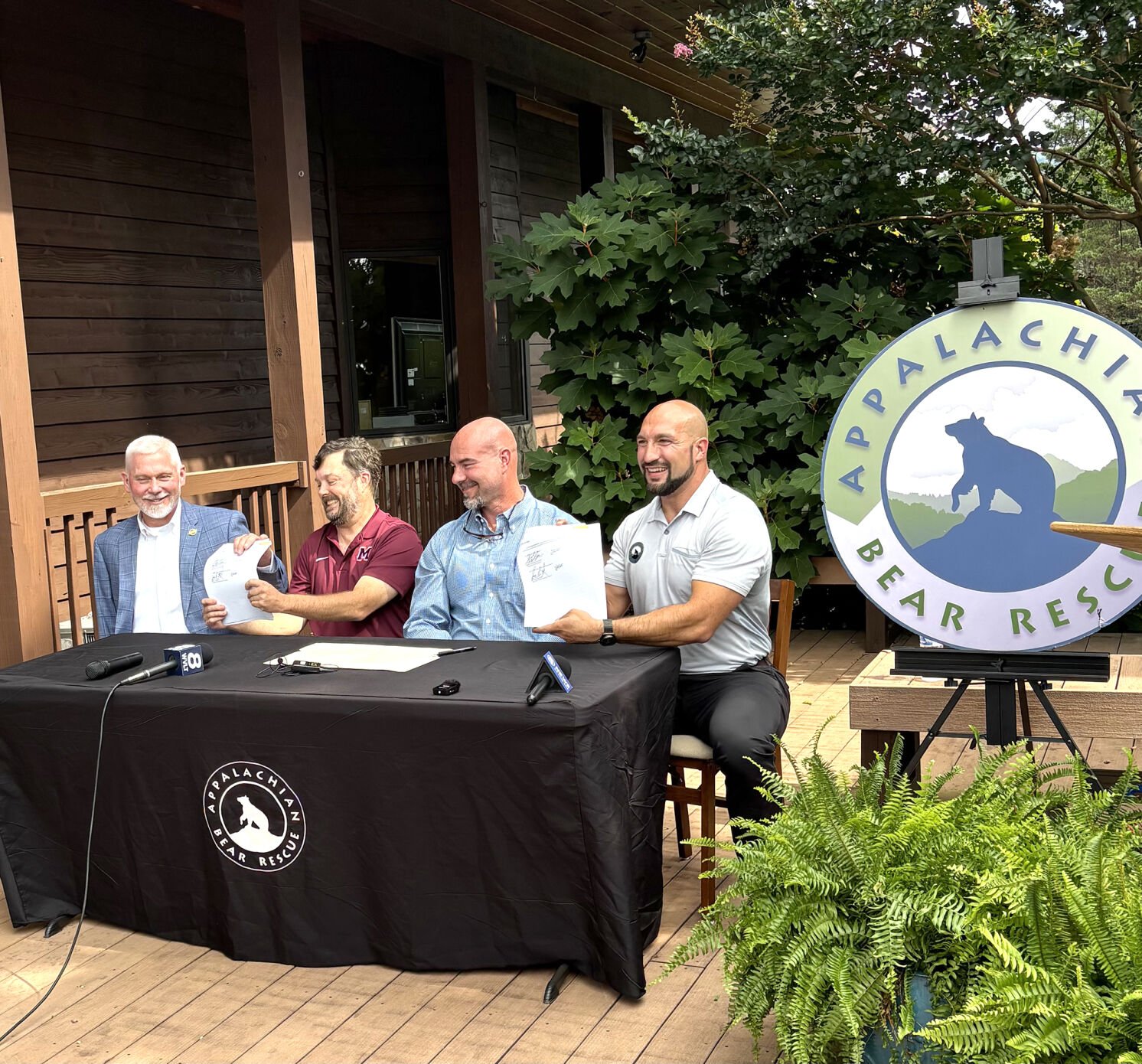 Bears once more: Appalachian Bear Rescue, TWRA sign agreement to ...